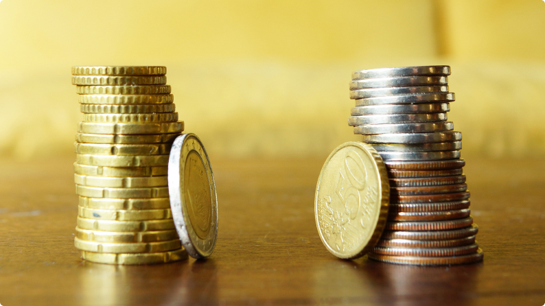 Salary vs Commission: Sales Compensation Models Explained